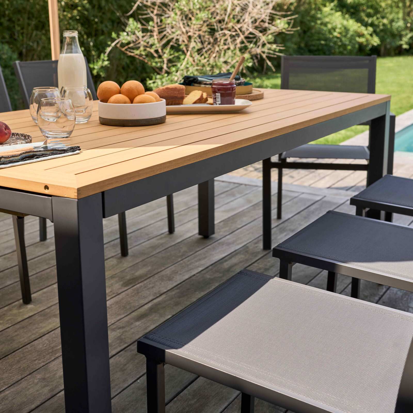 Table de jardin extensible rectangulaire (180/240 x 89 x 74 cm) en alu ...